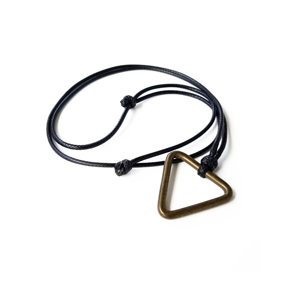 Jual Kalung tali korea hitam liontin ring segitiga gold | Shopee Indonesia