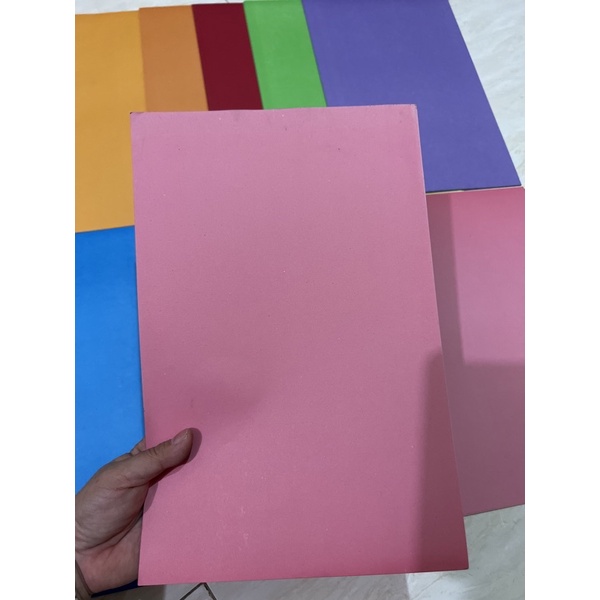 Jual Kertas karton jilid A4, ada 10 pilihan warna mohon maaf yg no 4 ...