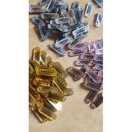 Jual Label akrilik custom ukuran 1x3 | Shopee Indonesia