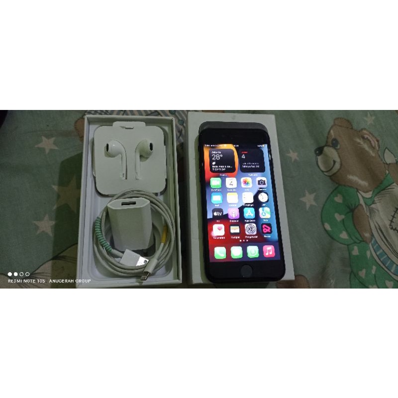 Jual iPhone Apple handphone 7 128 GB lengkap fullset fungsi normal ...