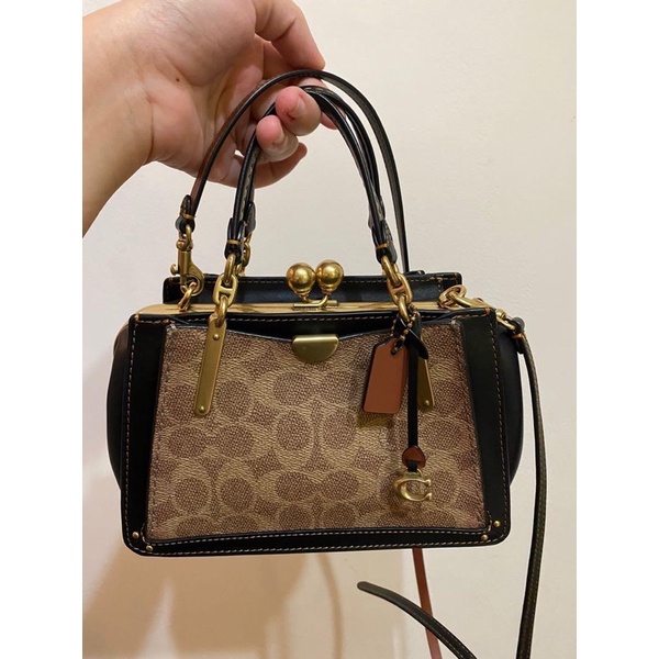 Jual Coach Dreamer 21 Kisslock in signature Tan Black | Shopee Indonesia