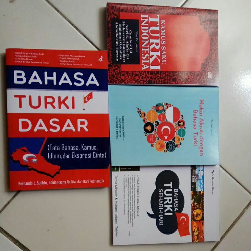 Jual kamus turki + akrab dengan bahasa turki + bahasa turki sehari hari ...