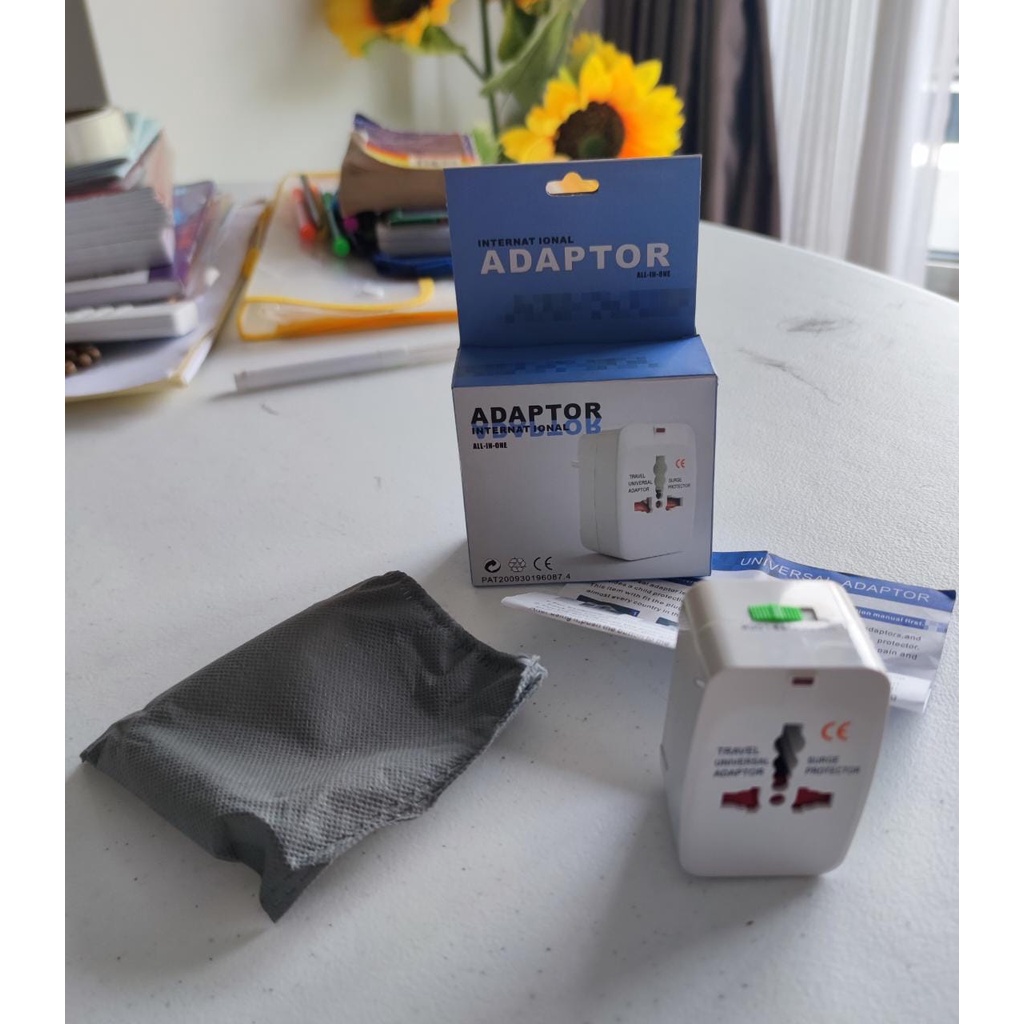 Jual Adaptor International Universal Travel Plug all in one | Shopee ...