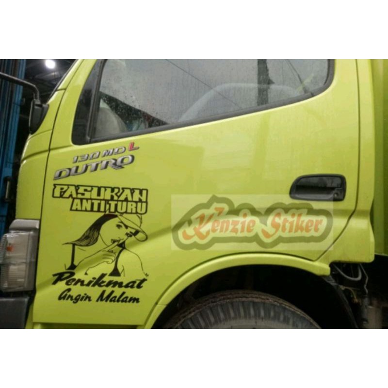Jual Stiker Cutting Pasukan Anti Turu Ukuran 40x35 (1 Pcs) | Shopee ...
