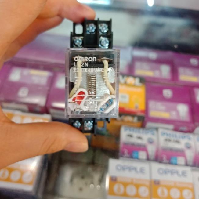 Jual relay LY2N 220VAC omron + socket | Shopee Indonesia