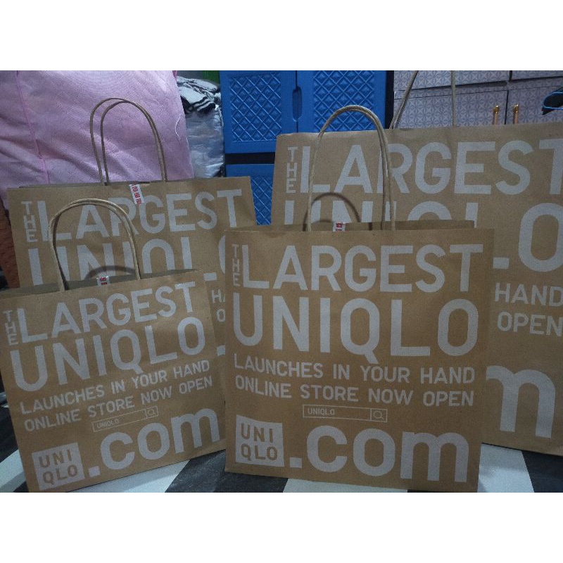 Jual PAPER BAG UNIQLO MURAH (min 2 pieces) | Shopee Indonesia