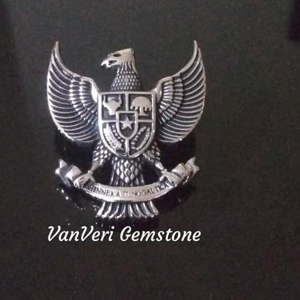 Jual Liontin atau Pin Lambang Garuda Indonesia Stainless Steel Anti ...