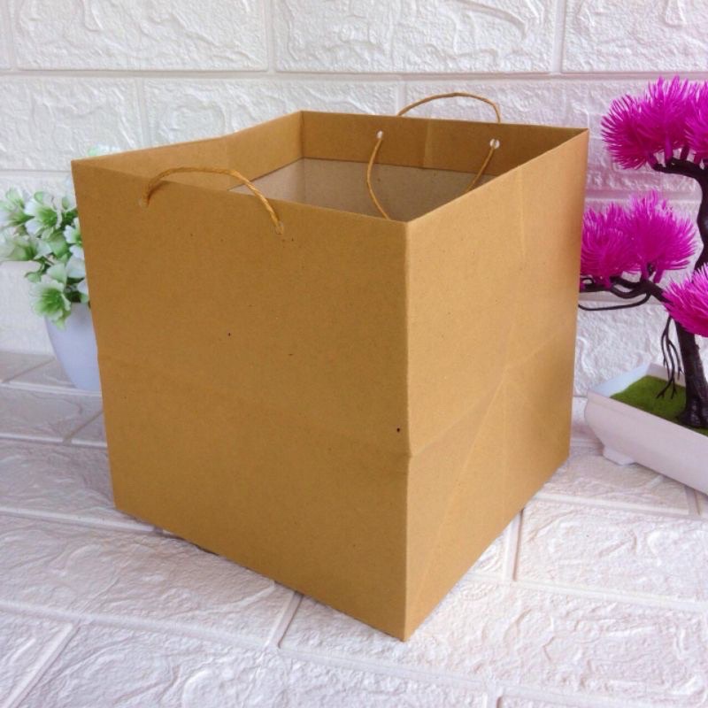 Jual PAPER BAG KOTAK NASI 20x20x20 / paper bag jumbo / paper bag kotak ...