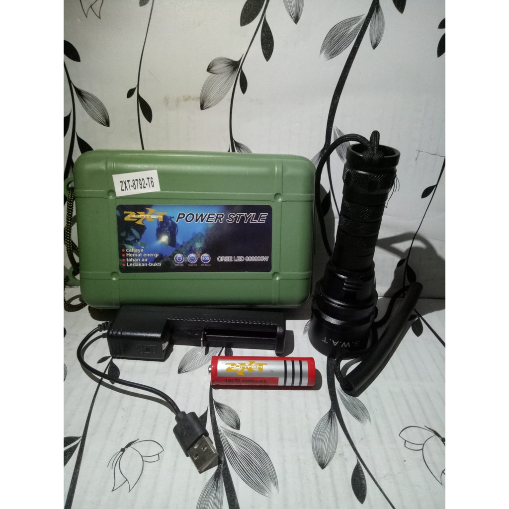 Jual Senter Selam Police ZXT 8792 T6 (880000W) | Shopee Indonesia