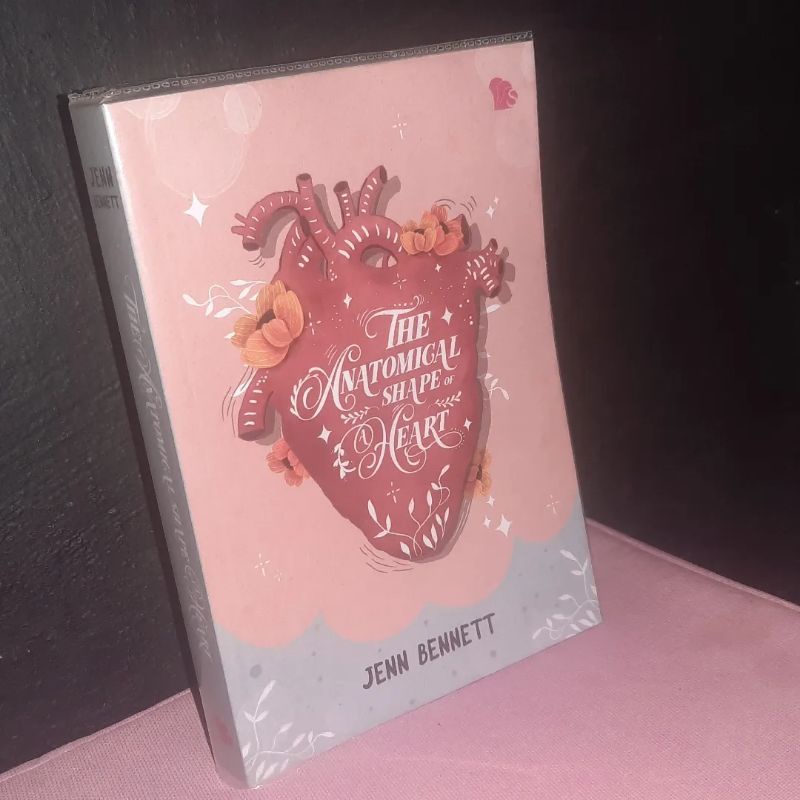 Jual (BOOKED) Novel Terjemahan "The Anatomical Shape of Heart" (Jenn ...