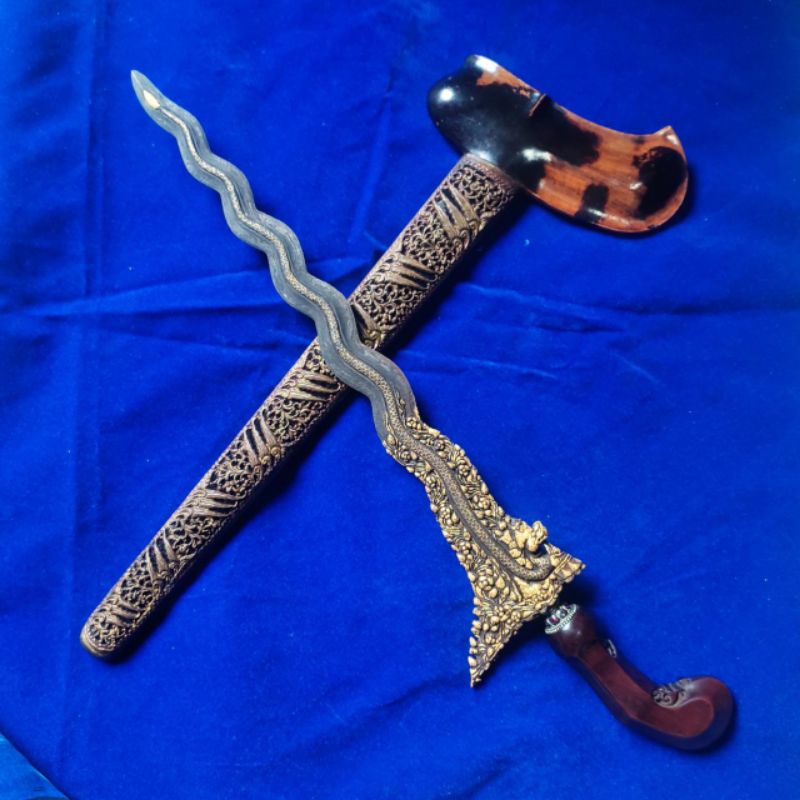 Jual Keris Naga Raja Kinatah Emas Kamarogan Pamor Wos Wutah Tangguh PB ...