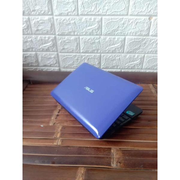 Jual NOTEBOOK ASUS 10 INCI RAM 2GB ROM 320GB Second MULUS BAGUS ...