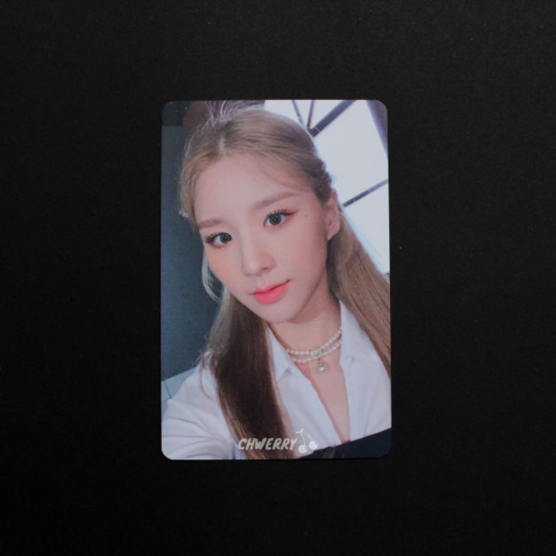 Jual Loona Heejin Photocard Season Greetings Sg 2020 2021 2022 Summer Package Meet And Up Pc