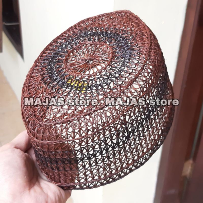 Jual Peci Rotan Akar Jangang (MOTIF LENGKAP) Songkok Kopiah Kalimantan | Shopee Indonesia