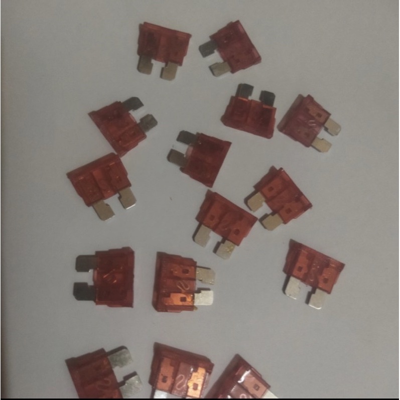 Jual Sekring Sekering Tancap Besar Fuse Mobil Motor Truk 10 Amper 10A ...