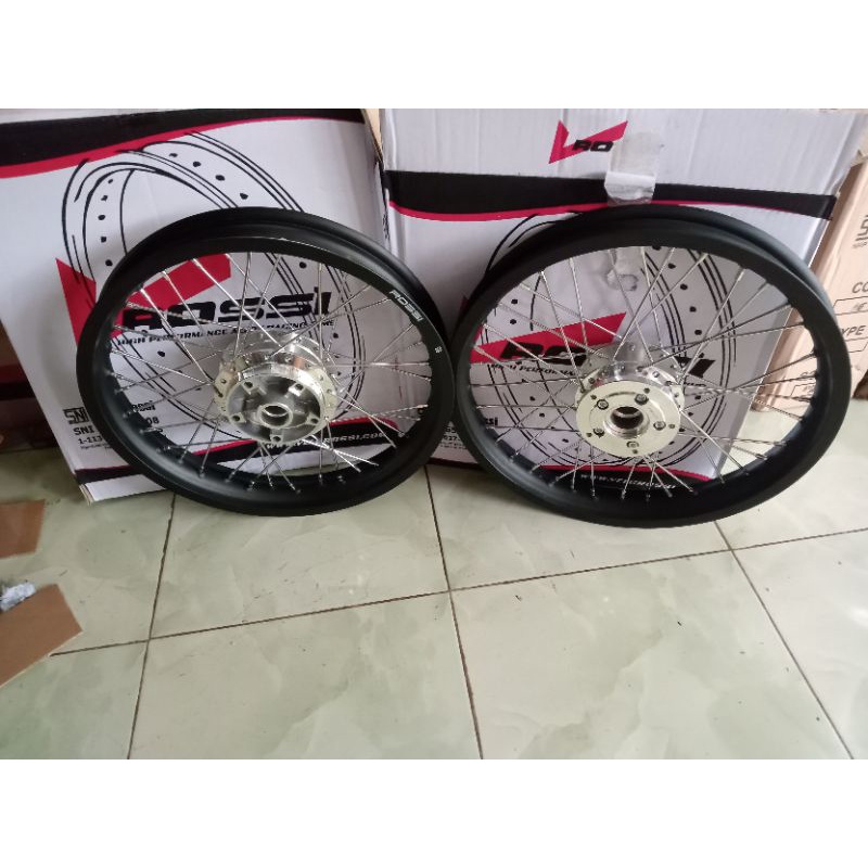 Jual velg jari jari Vixion new ring 17 x185/160 | Shopee Indonesia