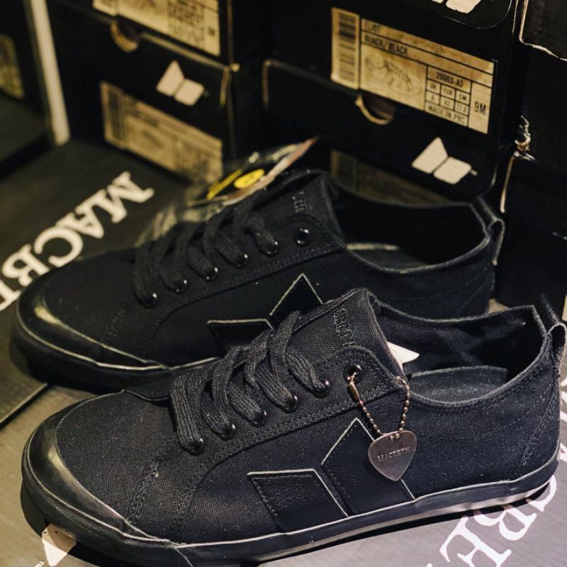 Jual macbeth eliot black/black | Shopee Indonesia