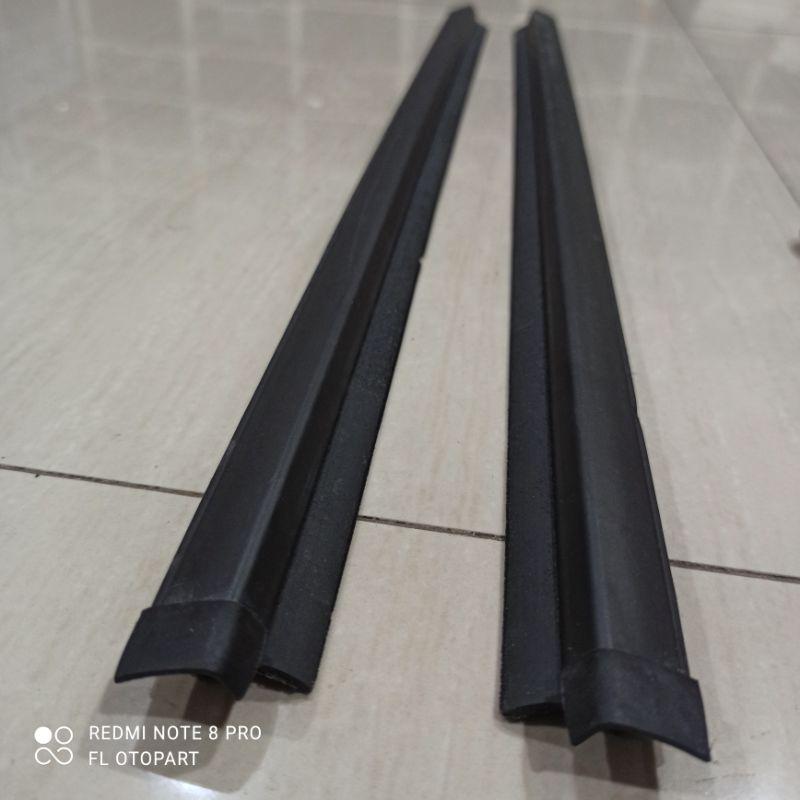 Jual karet plipit kaca luar grand max grandmax luxio original | Shopee ...