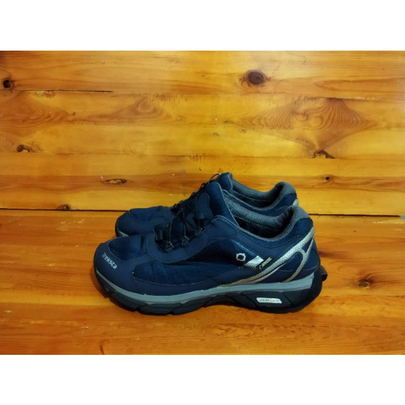 Jual sepatu (hiking) | Shopee Indonesia