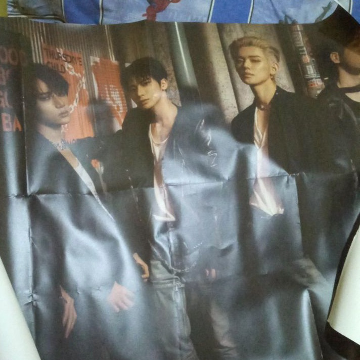 Jual Poster TXT Thursday's Child Mess Ver | Shopee Indonesia