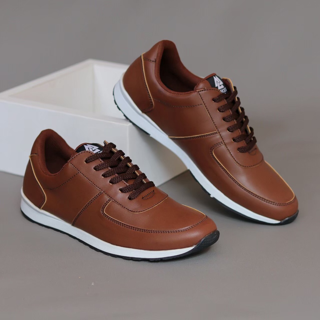 Jual Sepatu Casual Pria Sintetis Heroes Frey Nyaman Di Kaki Bagus Buat ...