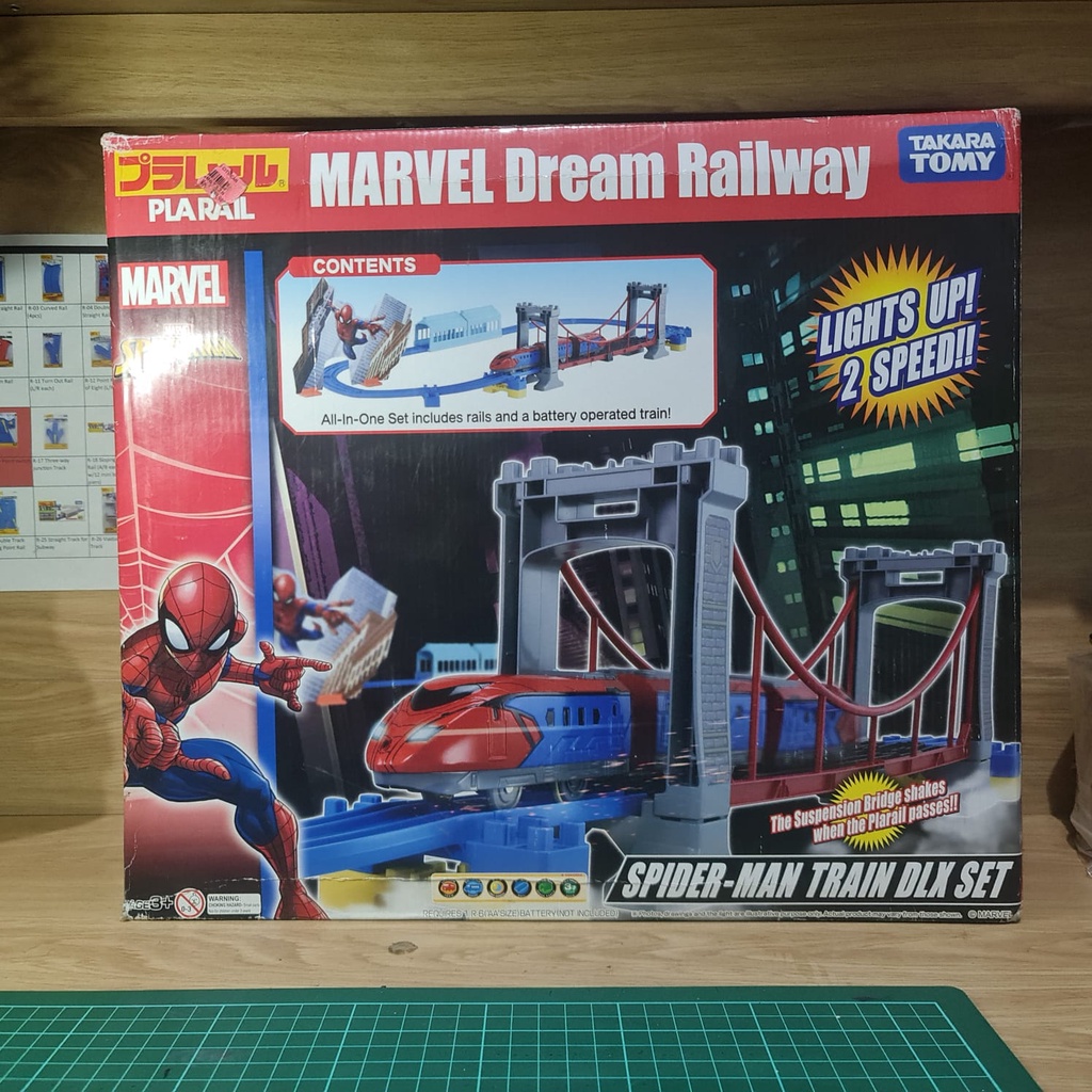 Jual Plarail Marvel Dream Railway SpiderMan Train DLX Set | Shopee ...
