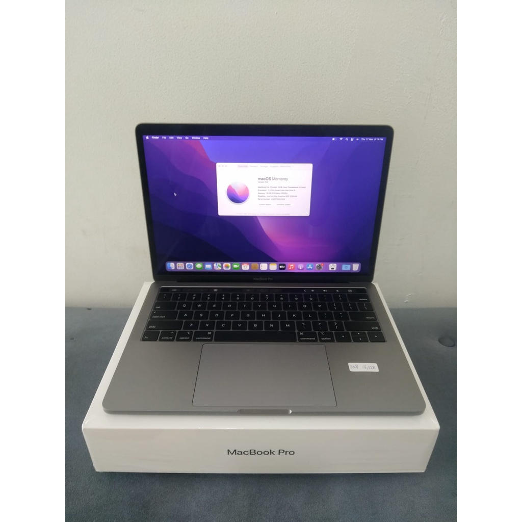 Jual Macbook Pro Touchbar 2018 RAM 16 GB 256 / 512 GB Original 100% ...