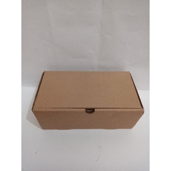 Jual BOX / KOTAK / KARDUS 20x10x8 cm Polos / Die Cut / Box Hampers ...