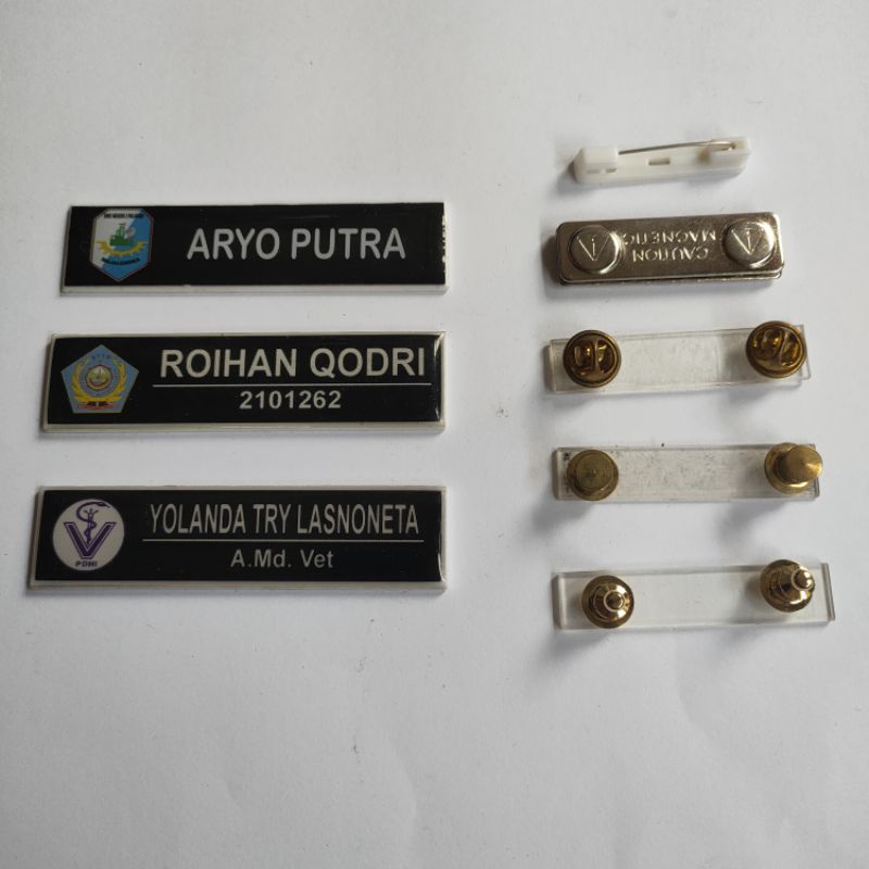 Jual Nametag Akrilik / Name Tag Akrilik / Nametag Akrilik Custom / Name ...