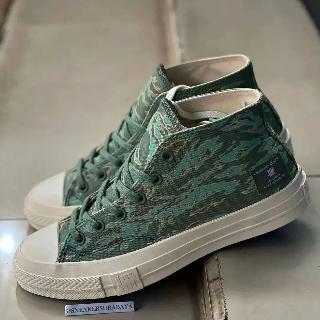 Jual Undefeated inc X Converse Chuck Taylor 1970s Mid Tiger Camo CT 70 ...