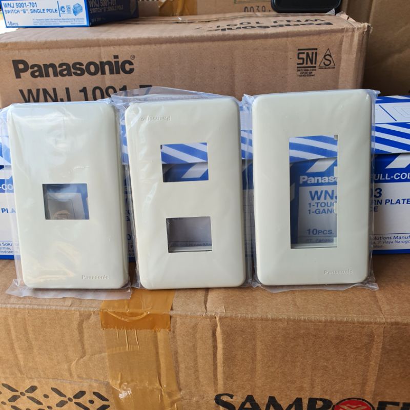 Jual FRAME PAPAN LUBANG SAKLAR STOP KONTAK PANASONIC WNJ6801/6802/6803 MODEL LAMA | Shopee Indonesia