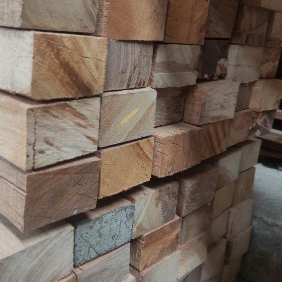 Jual Beam Balok Kayu Bengkirai Batangan Serbaguna 4x6 - 300 | Shopee ...