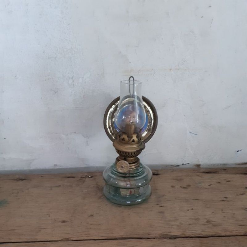 Jual Lampu teplok minyak tanah kaca jadul dengan gantungan | Shopee ...