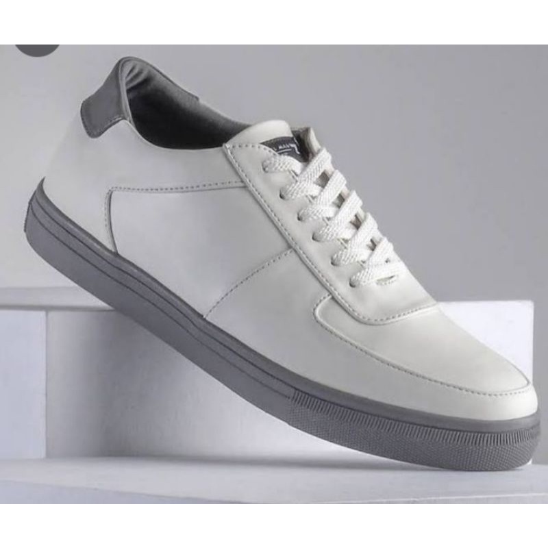 Jual sepatu kets pria keren original | Shopee Indonesia
