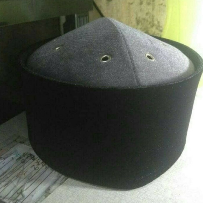Jual Peci/Songkok/Kopiah uje bludru kombinasi 2 warna abu+hitam - 9 | Shopee Indonesia