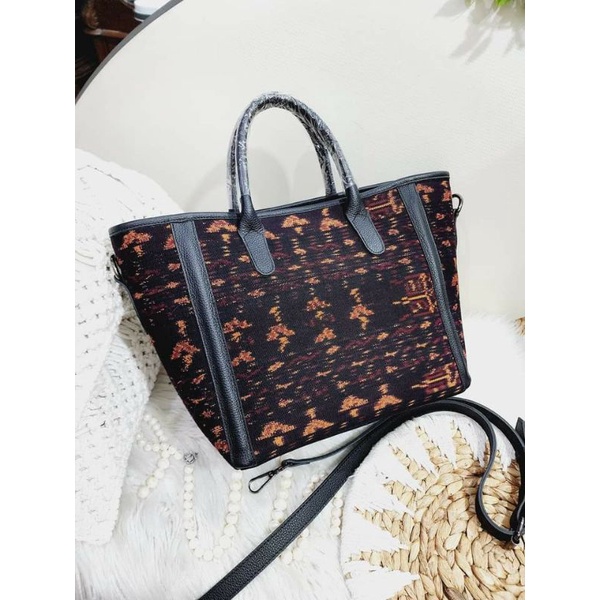 Jual DOLINA TAS TENUN NTT, TAS ETNIK, SOUVENIR NTT, HAND BAG ETNIK ...