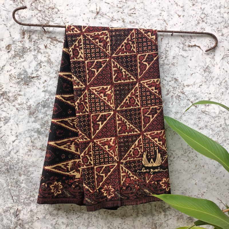 Jual Sarung Batik Tradisional Lar Gurda Motif Tambal | Shopee Indonesia