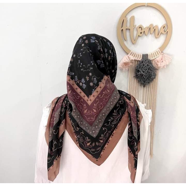 Jual Segi Empat Motif Etnik Hitam Army Calista ethnic | Shopee Indonesia
