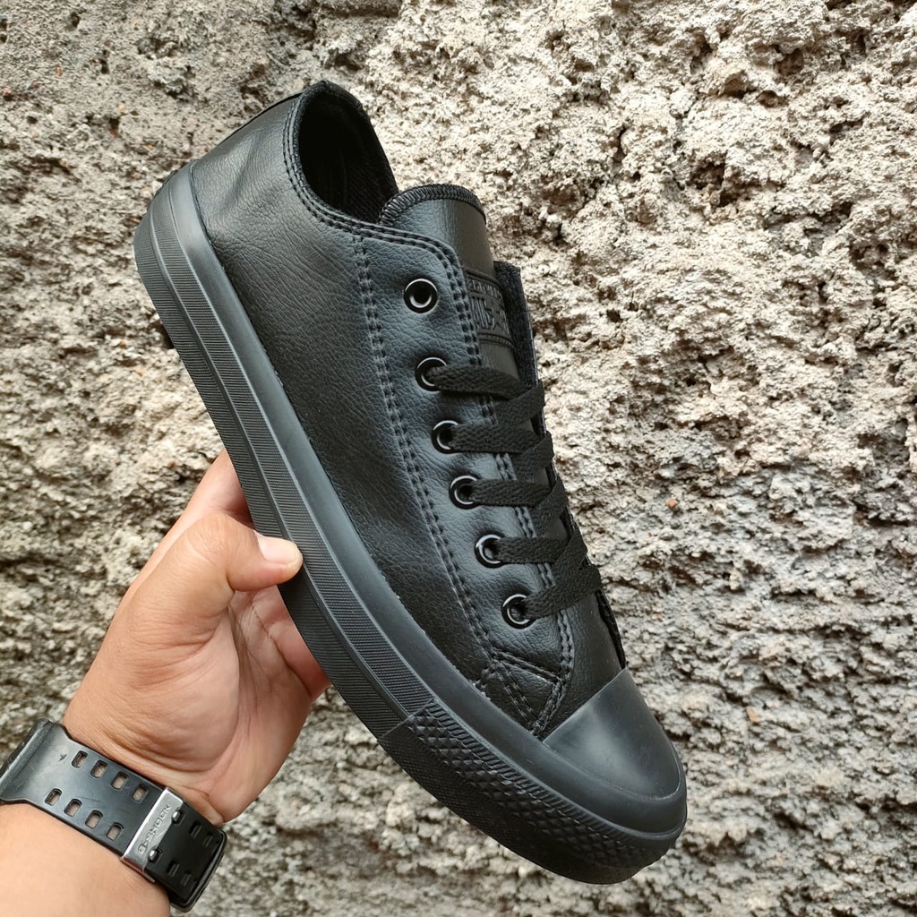 Jual SEPATU UKURAN JUMBO BIG SIZE 45 46 FULL BLACK KULIT LOW 70s ...