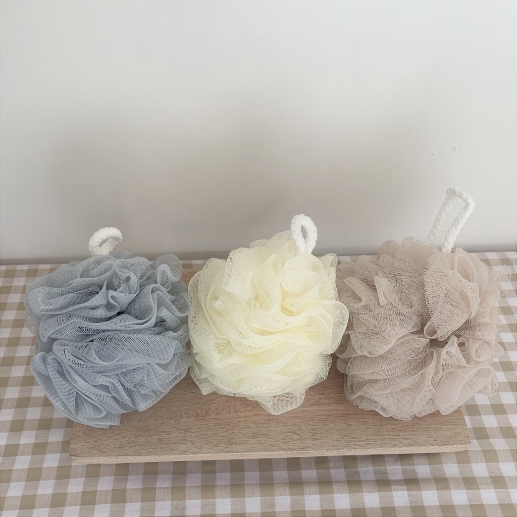 Jual Busa Mandi Modern Aesthetic Warna Abu-Abu dan Putih Korea Shower ...