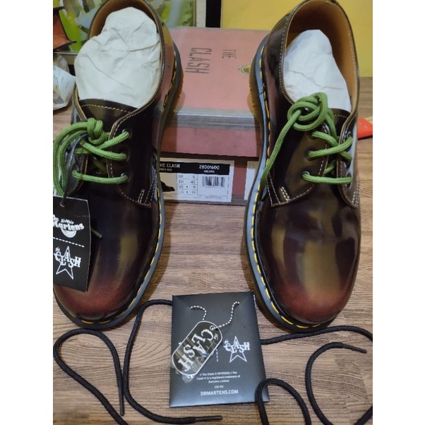 Jual DOCMART DR MARTENS x THE CLASH 1461 ARCADIA RED SIZE 38 NEW ...