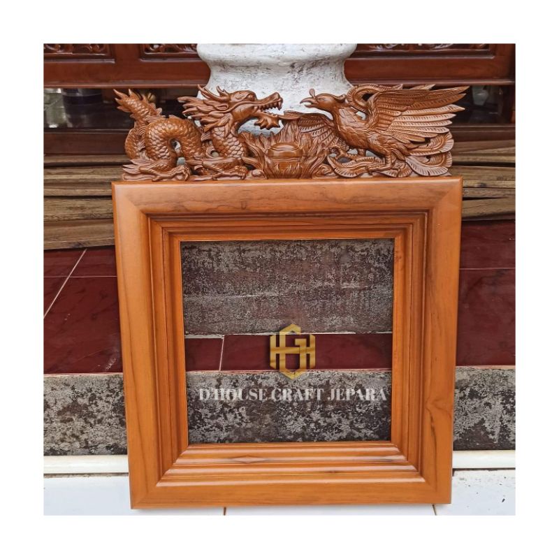 Jual Frame Figura Ukir Naga Vs Elang Kayu Jati Lebar Dalan 40cm x 40cm ...