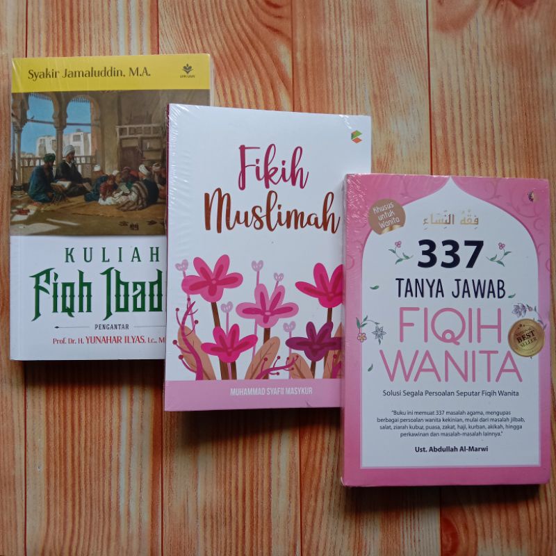 Jual BUKU RELIGION / FIQIH WANITA 337 TANYA JAWAB SOLUSI SEGALA PERSOALAN SEPUTAR FIQIH WANITA ...