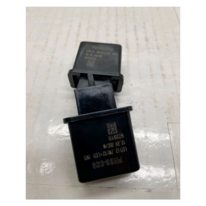 Jual flasher sen Vario 150 new LED CB 150 new LED PCX new LED ORI HGP ...