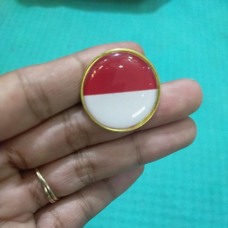 Jual Pin merah putih menggunakan paku | Shopee Indonesia