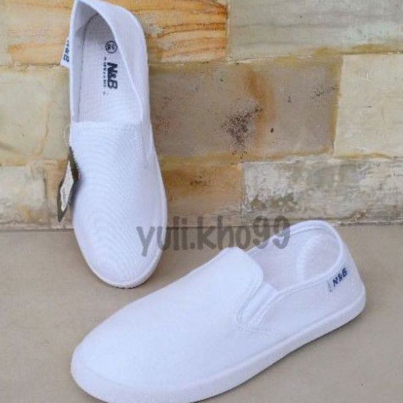 Jual Sepatu Sneakers Wanita Putih Polos Tanpa Tali / Sepatu Haji ...