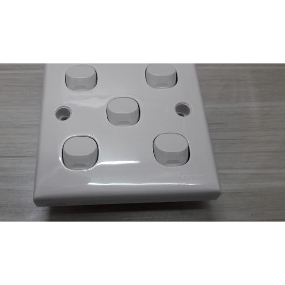 Jual Saklar isi 5 switch CLIPSAL | Shopee Indonesia