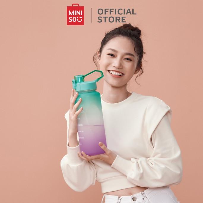 Jual MINISO Botol Minum Air 2L Besar Pelangi Viral untuk Dewasa ...