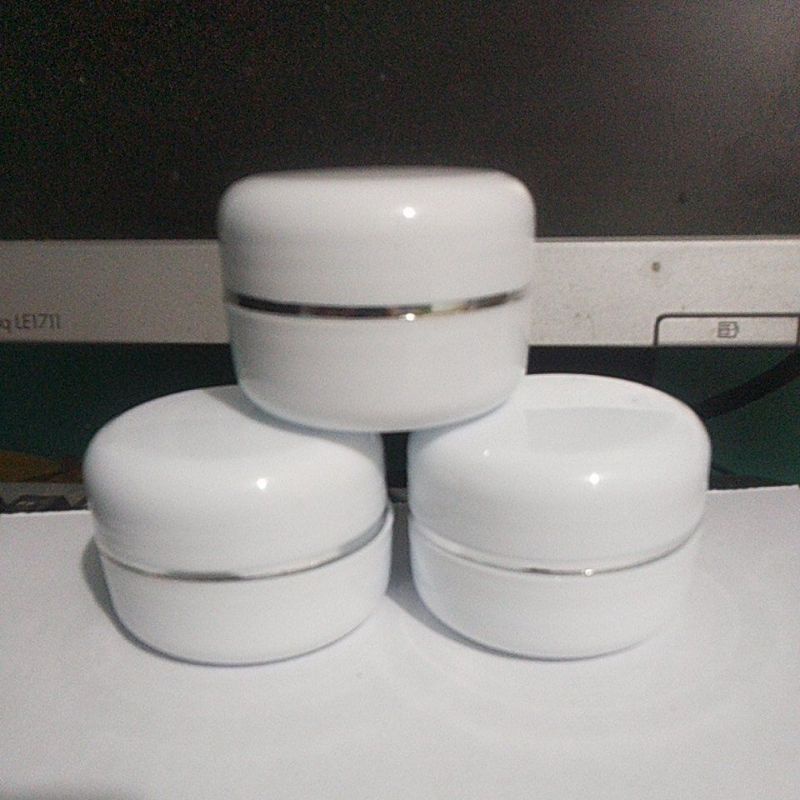Jual Pot crim 30grm putih putih lis silver | Shopee Indonesia