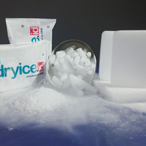 Jual Paket Dry Ice 3kg + Styrofoam Size0 | Shopee Indonesia